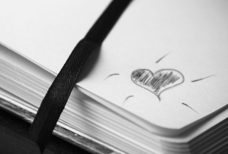 TheRomanceReviews Promises To Give You Current Romance News theromancereviews-promises-to-give-you-current-romance-news